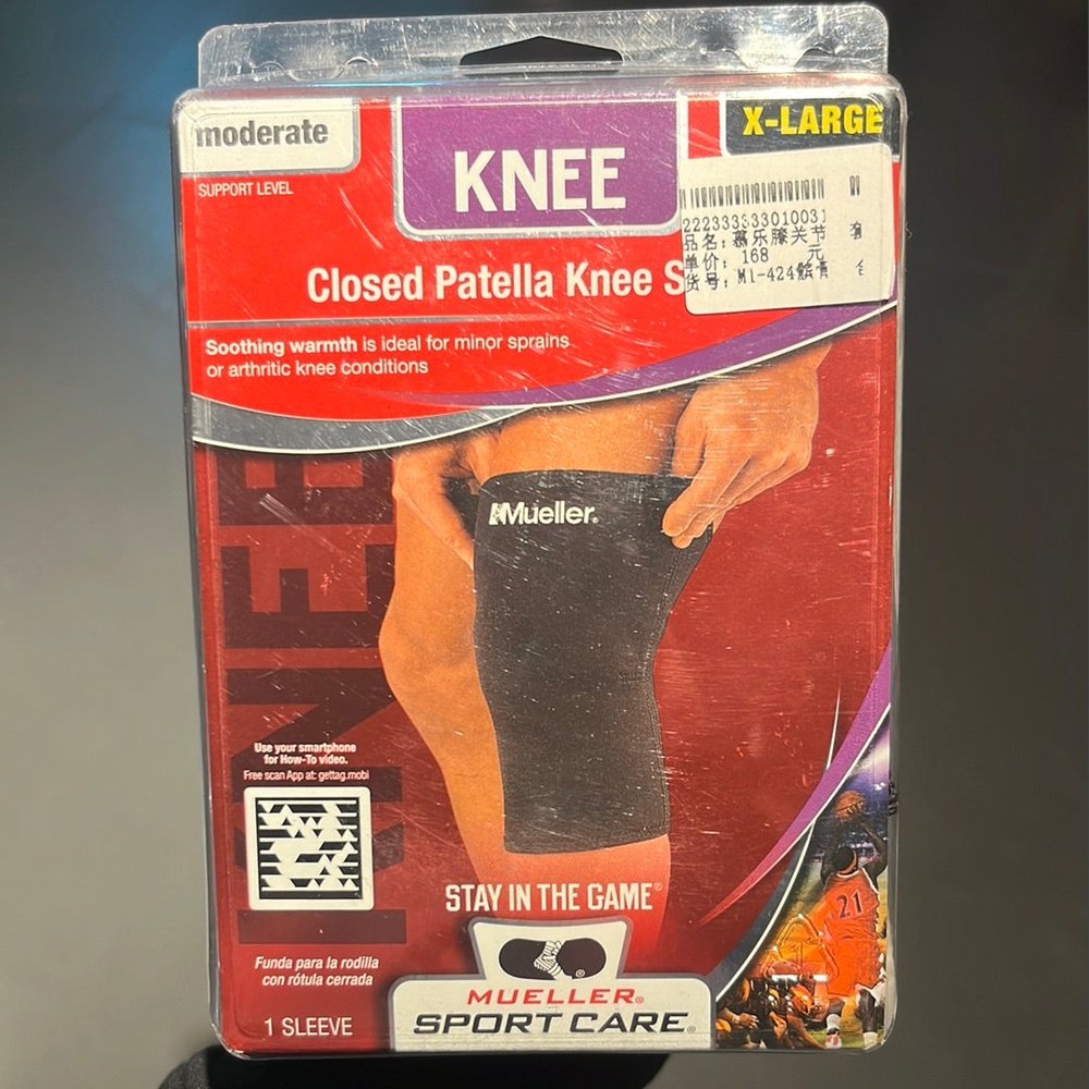 Mueller Closed Patella Knee Sleeve 424 – SP x SPORT