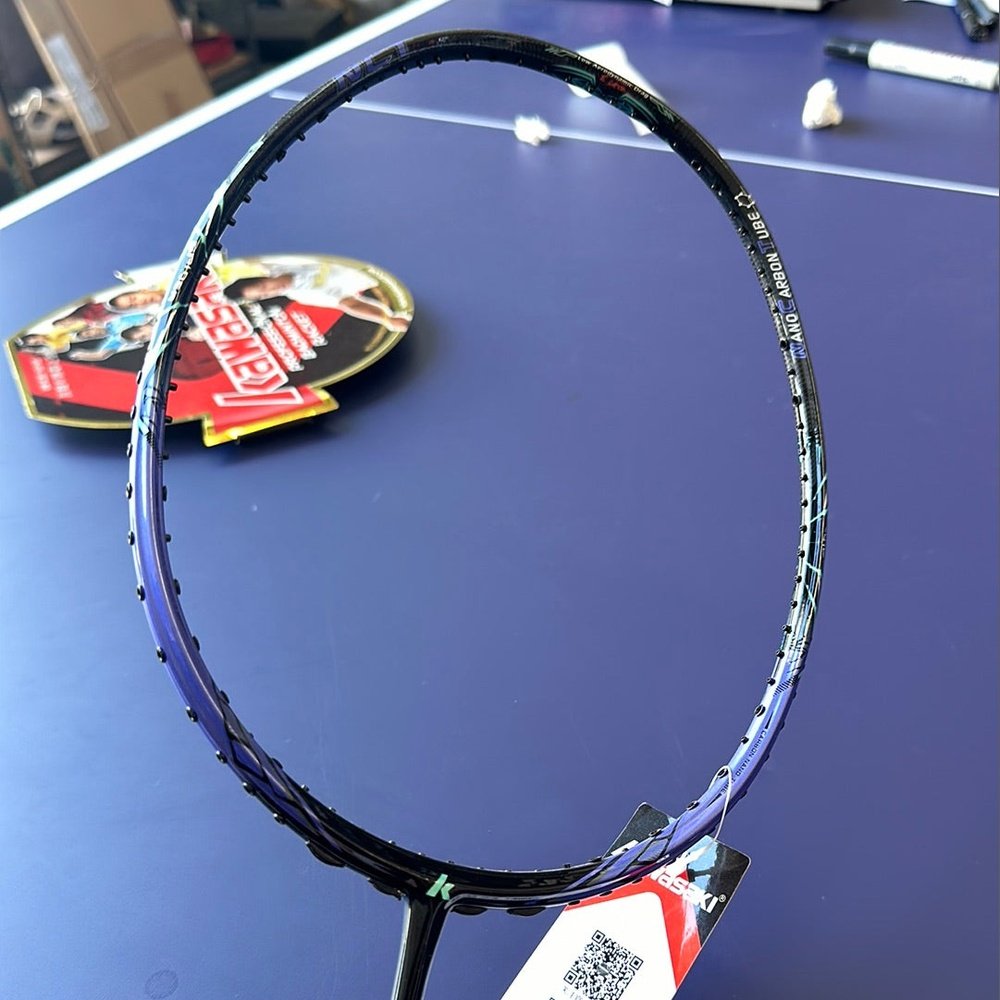Kawasaki Spider 6900 Badminton Racket 87g 30lbs – SP x SPORT